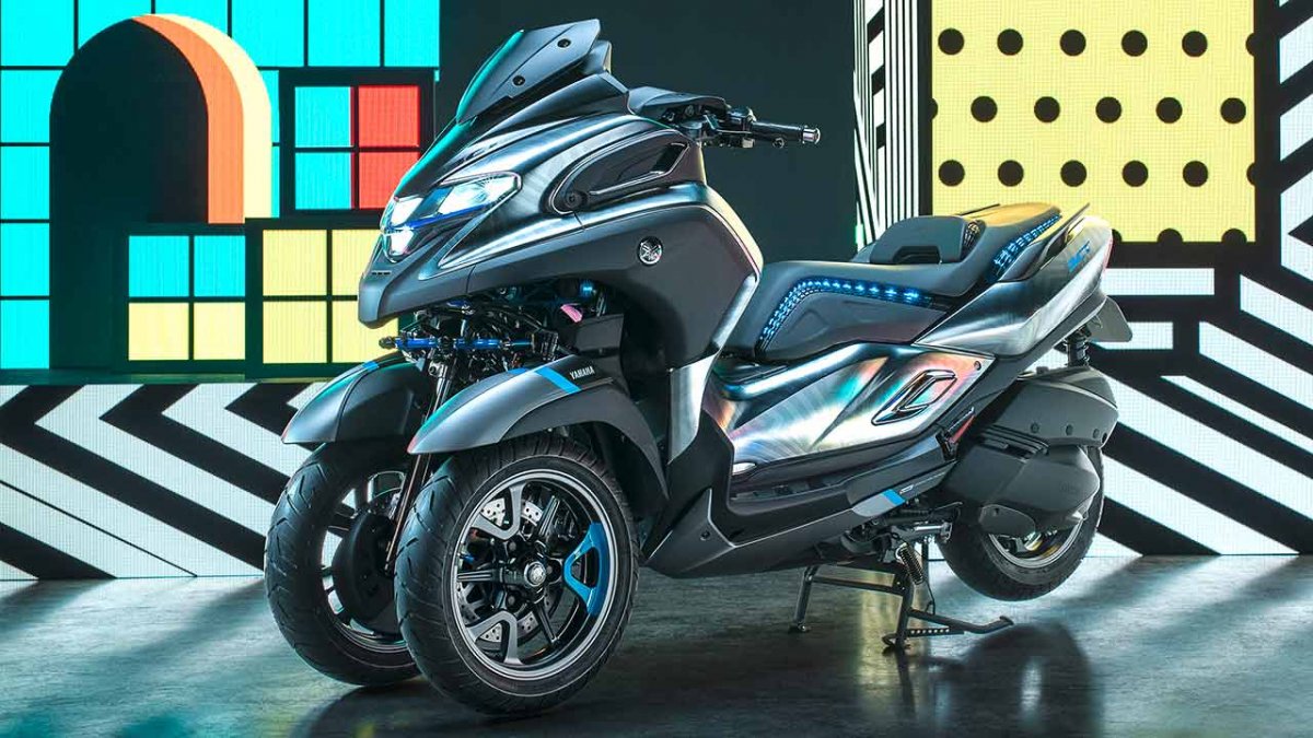 Yamaha 3CT: Roller-Dreirad-Prototyp mit LED-Sitzbank aus 3D-Drucker